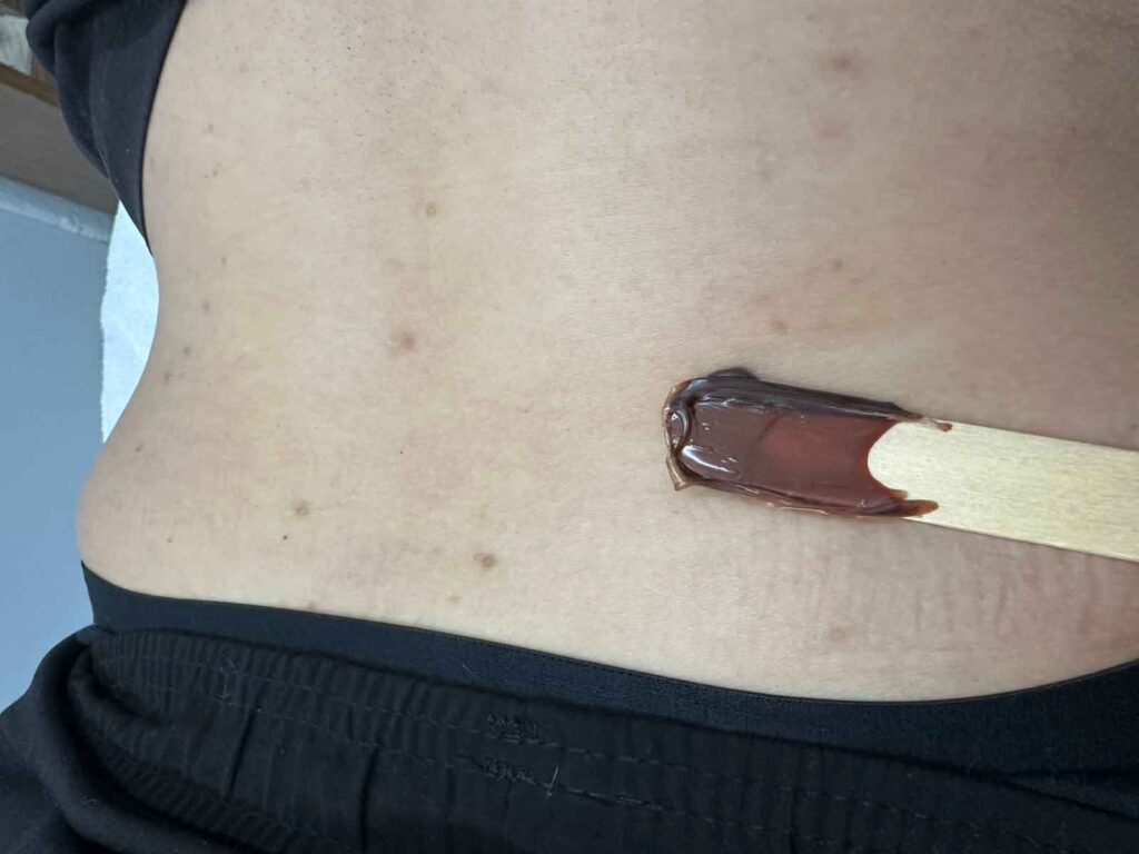 Women's Half Back Waxing in Guadalajara | Price $200 | Book:33-17-68-18-02